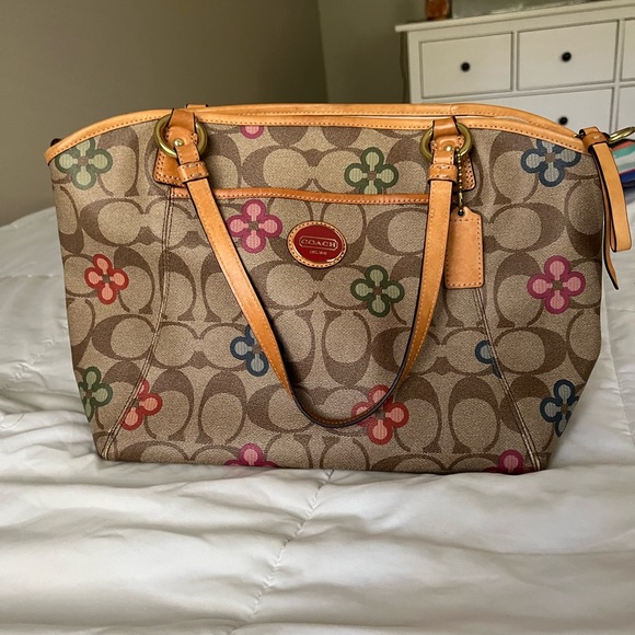 Coach | Bags | Coach Rare Vintage Classic Signature Peyton Clover ...